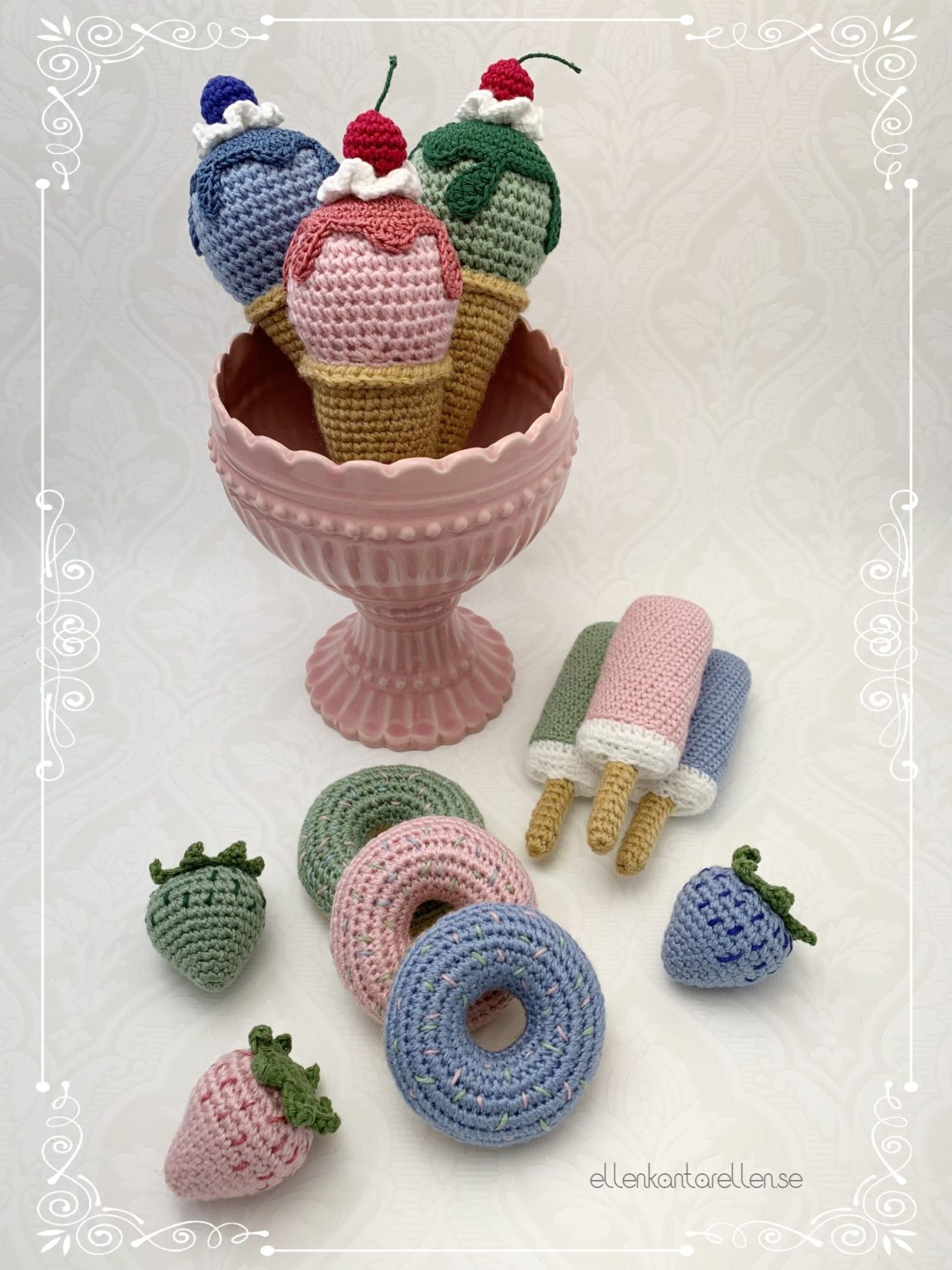 Mönster virkat gåvopaket i pastellfärger - EllenKantarellen