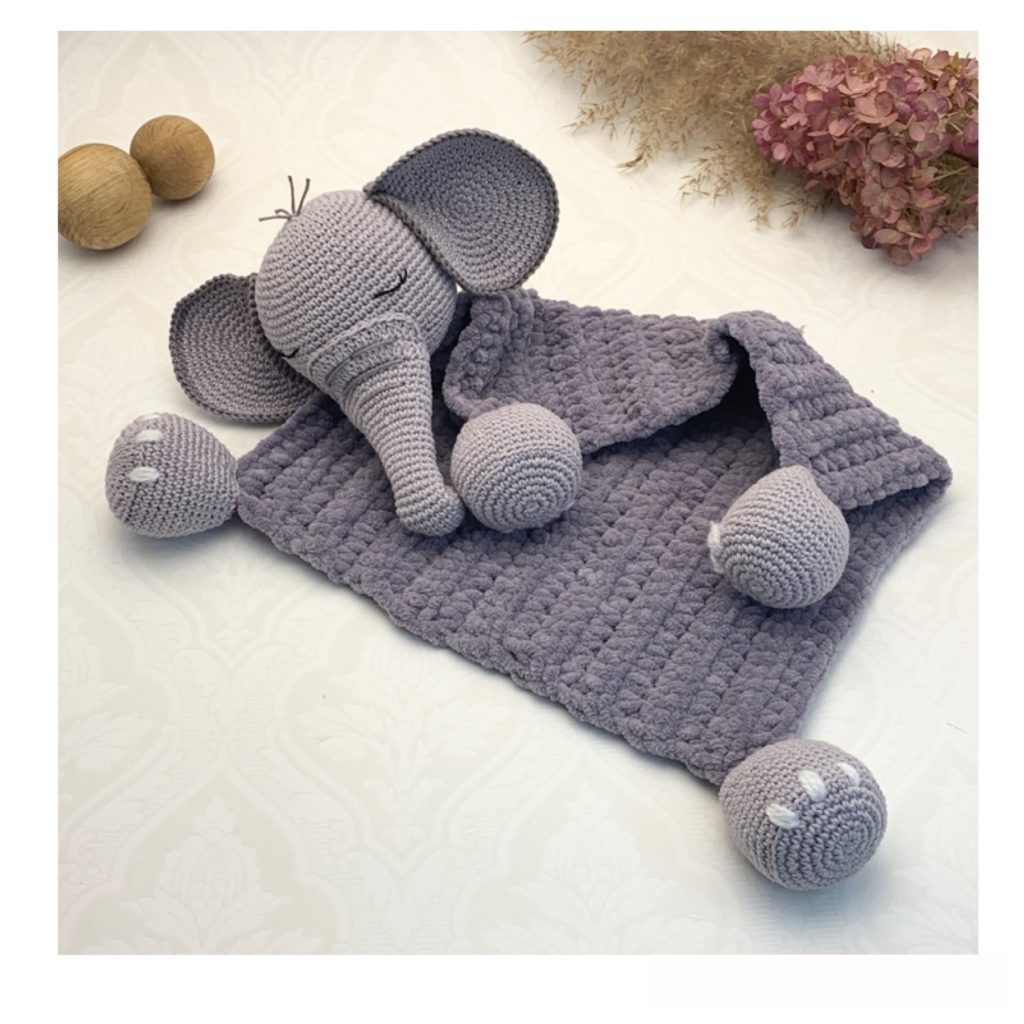 Mönster virkad Snutte med Elefant - EllenKantarellen