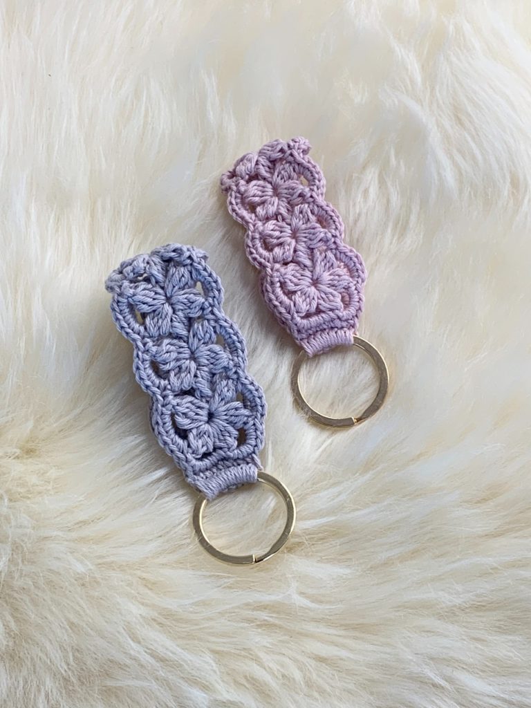 Mönster virkade Nyckelband Magnolia - EllenKantarellen
